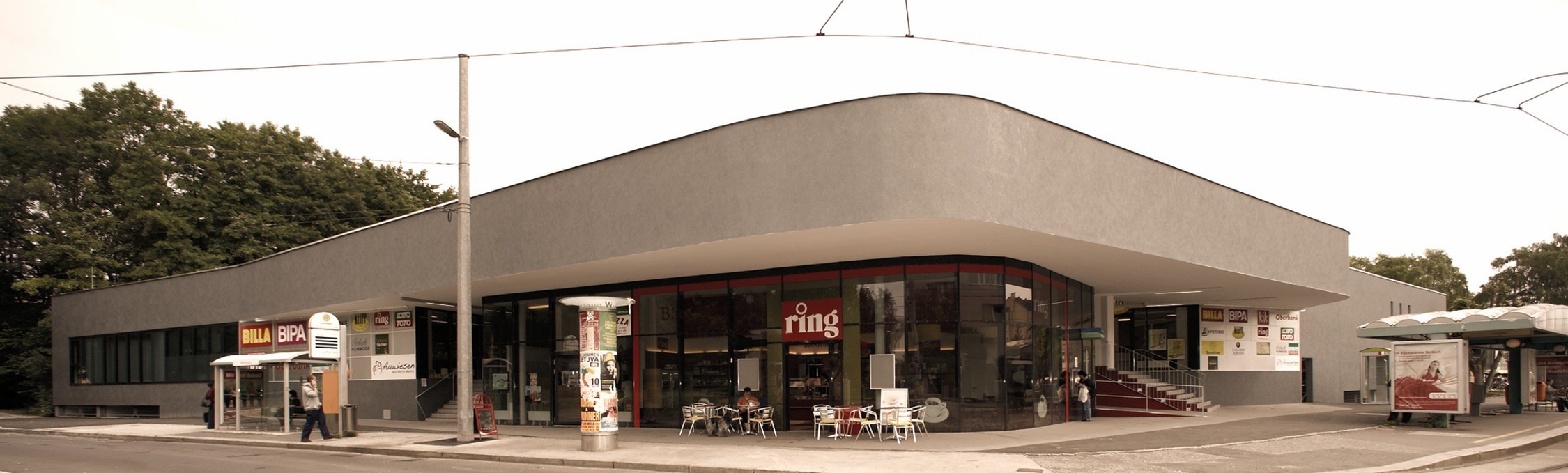 GWG baut Wohnungen auf Dach von EKZ Auwiesen